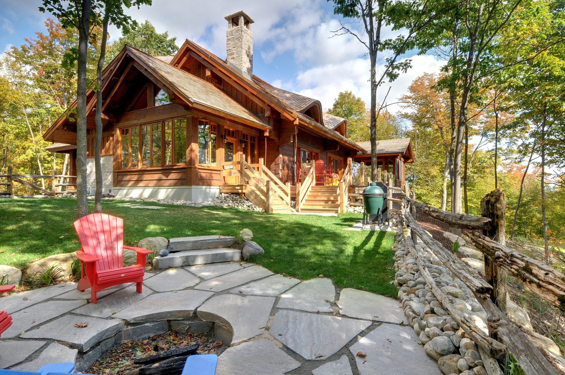 Log Home Builder Takes Your Breath Away - SteveMaxwell.ca