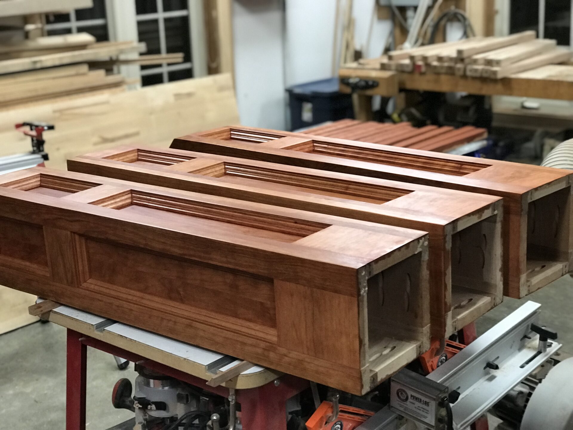 RABBETS & DADOS: Understanding These Bedrock Woodworking Joints ...