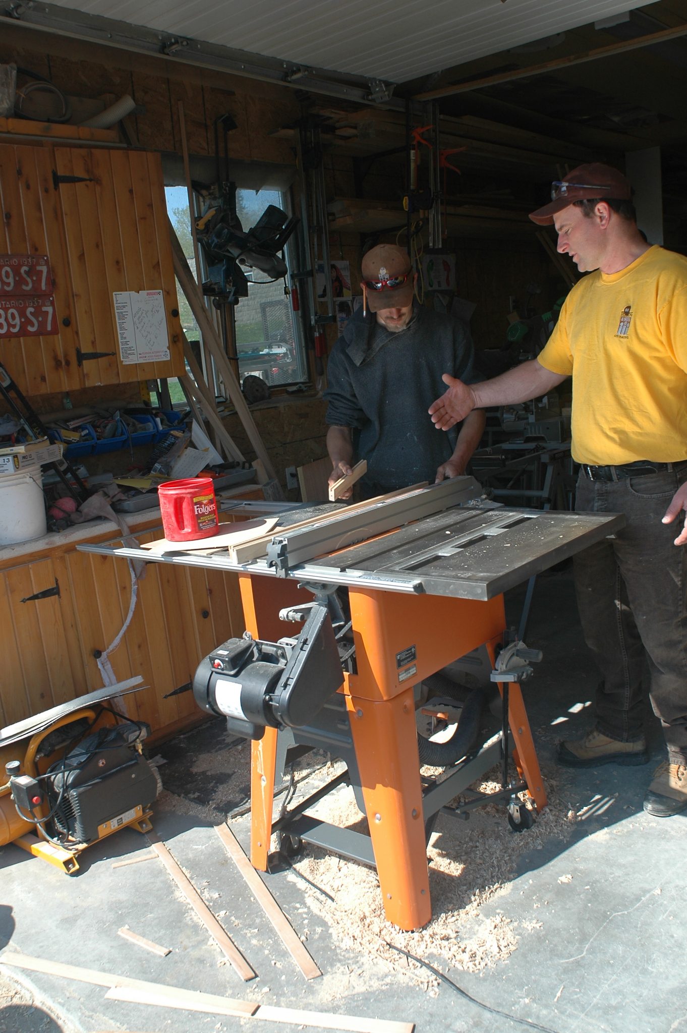 CHOOSING A TABLE SAW: Real-World Tips for Beginners