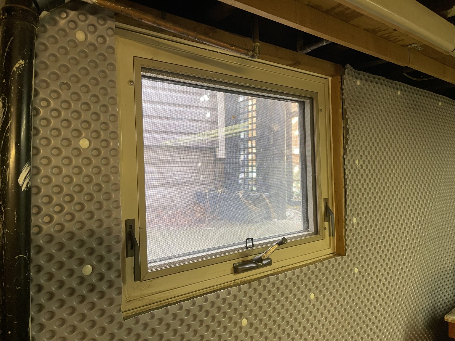 Best Window Styles to Consider For Basement Renovation