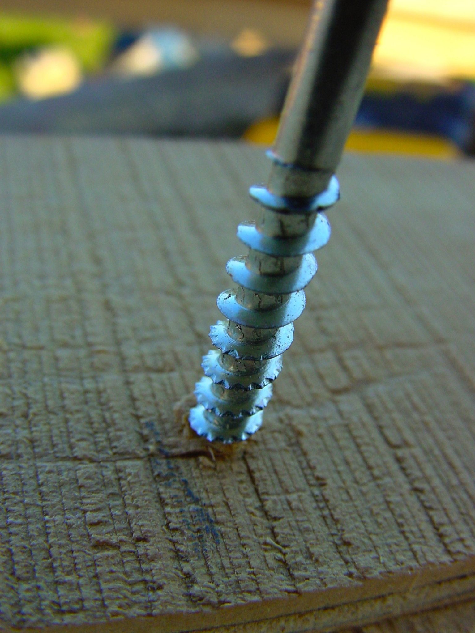 WOODWORKING: Four Great Wood Screw Options Better Than Deck Screws